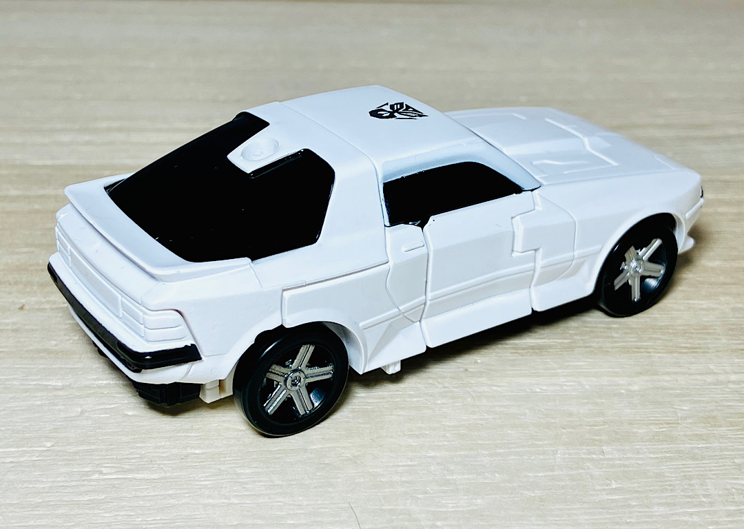 トランスフォーマーWFCトリロジー WFC-09バンブルビー ほかレビュー | Aoi-Ame's アメトイラボ