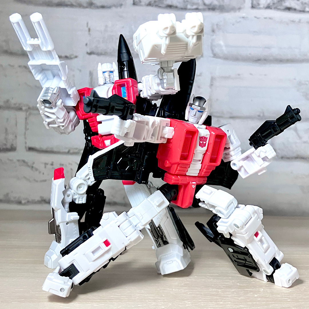 トランスフォーマーエイジ・オブ・ザ・プライム AOTP-04エアレイド レビュー | Aoi-Ame's アメトイラボ